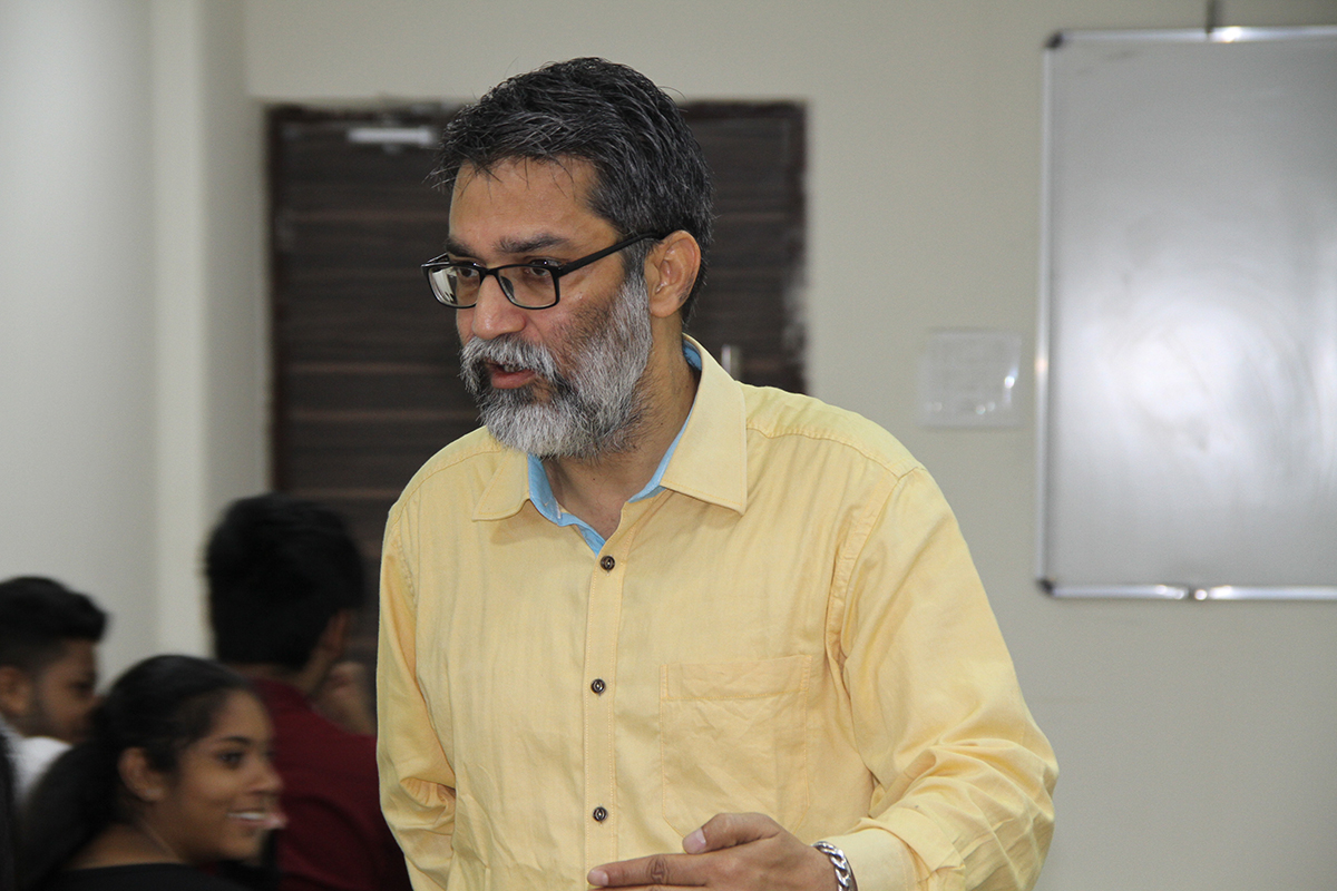Dr. Mihir Ranjan Patra delivers Monday Morning Talk - KIIT School of ...